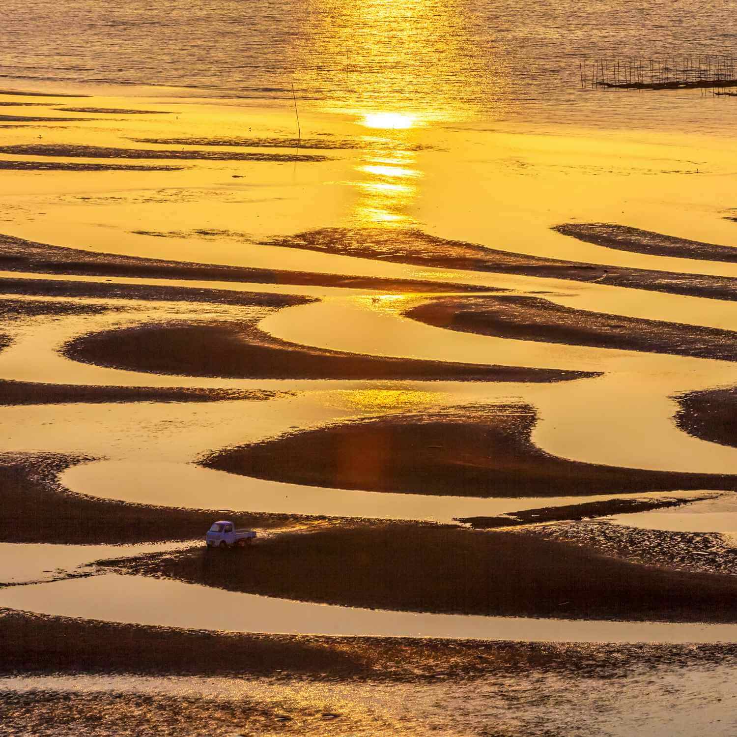Photos: Okoshiki Coast in the Ariake Sea, Kyushu | JAPANICLE